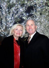 Introducing McLeod Hospice Tree Lighting Sponsor Endowments - McLeod Health