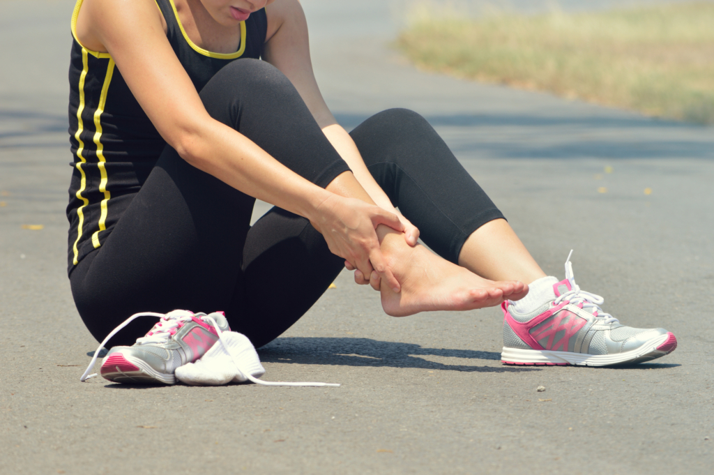 What Are the 4 Signs of a Sprain? - McLeod Health